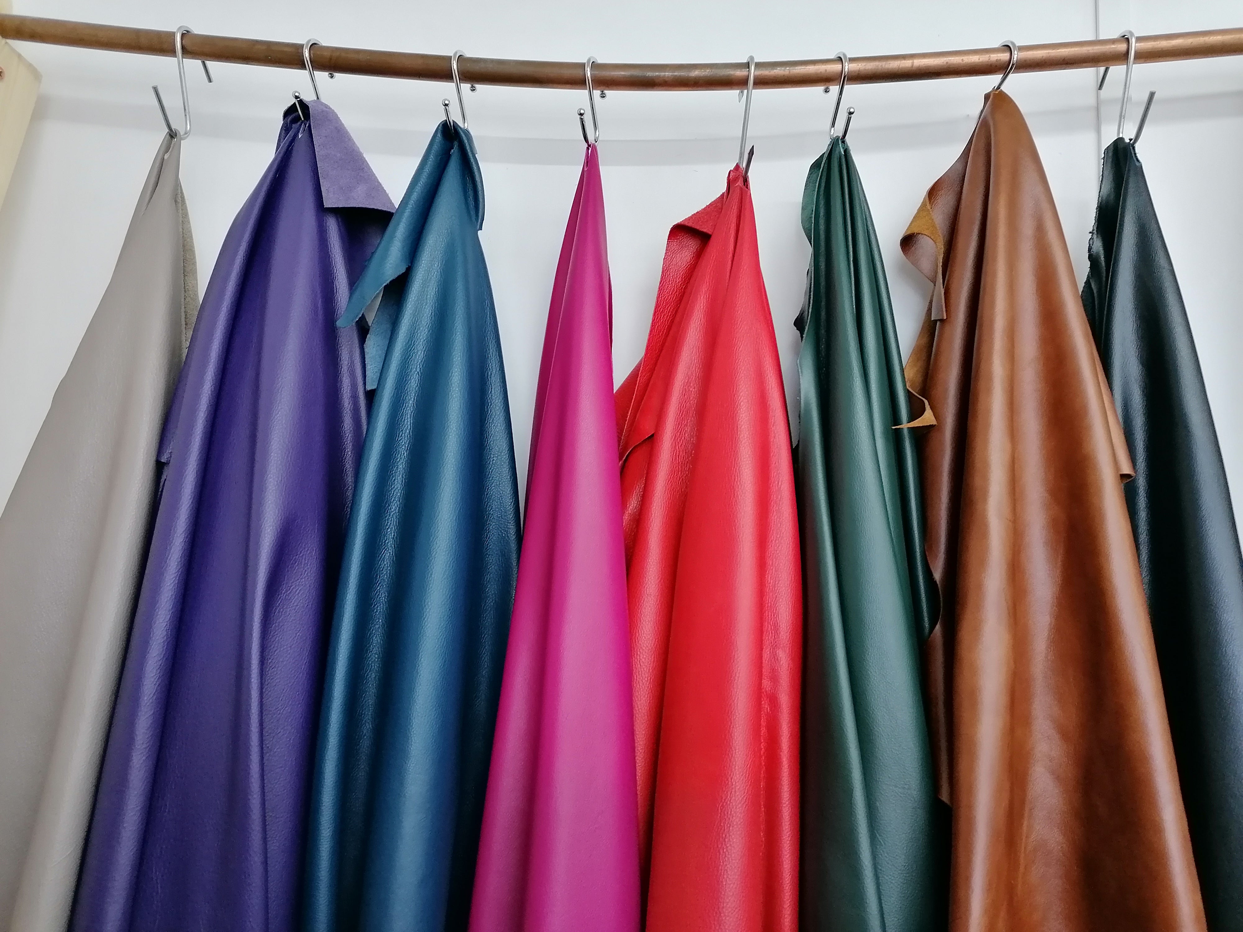 Leather colours for the courses – RJ Leather Studio
